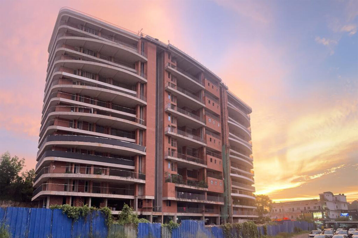 Modern Times – Vertical Villas